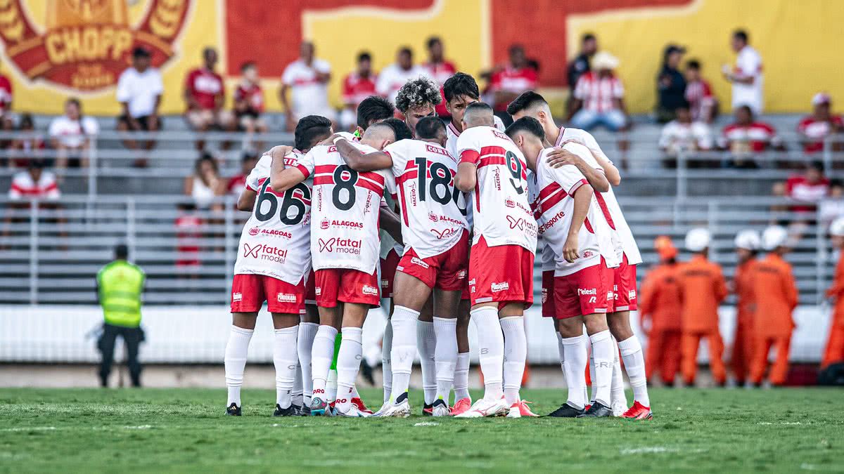 CRB surpreende e libera reforços a procurar outros clubes; entenda