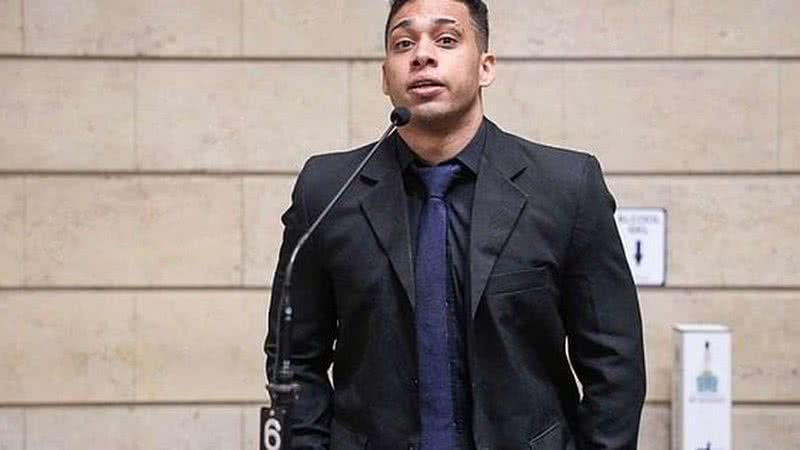 Justiça concede liberdade a Gabriel Monteiro, preso desde 2022, acusado ...