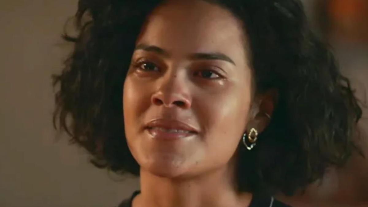 Jornalista da Globo dá 'nota zero' para Bella Campos em 'Vale Tudo'