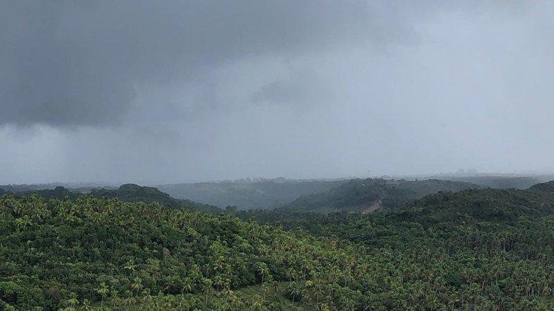 Alagoas tem 40 municípios com alerta de chuva até esta terça-feira