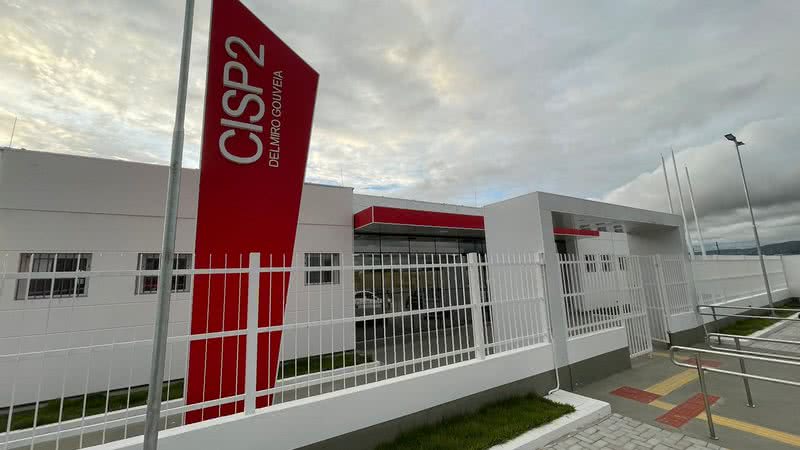 Homem é preso após mulher denunciar perseguição e atos obscenos no ...