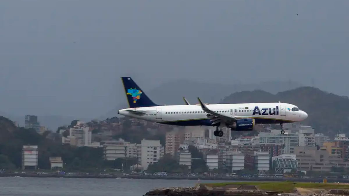 Justiça alagoana determina que Azul indenize cliente por voo cancelado ...