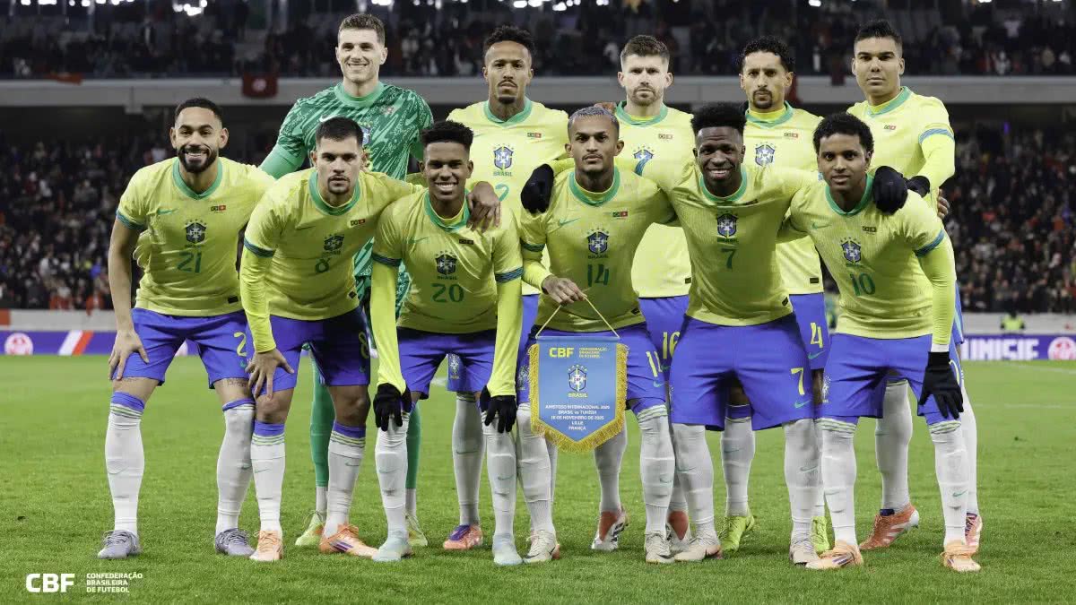 Site vaza possível uniforme da Seleção Brasileira para a Copa do Mundo ...