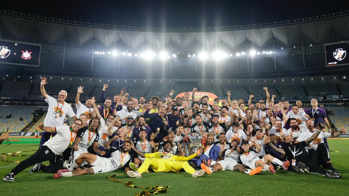 Corinthians volta a superar o Vasco em decisão no Maracanã e fatura o ...