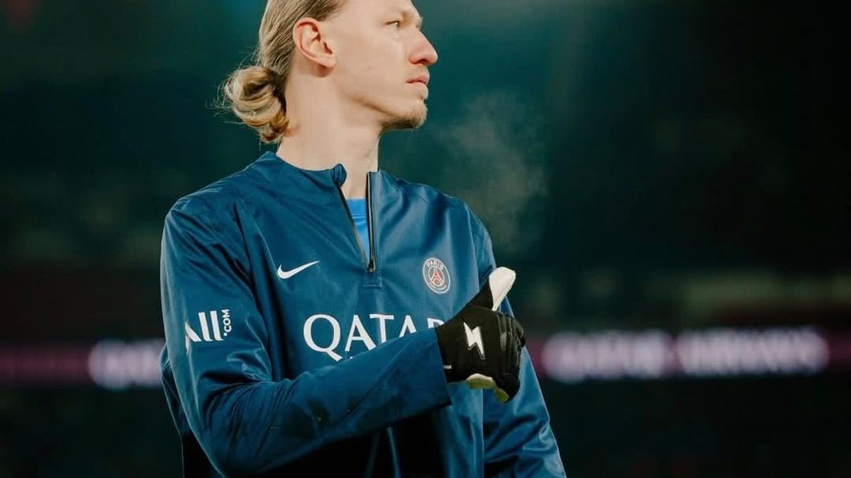 Goleiro do PSG usou tática na toalha para virar algoz do Flamengo; entenda