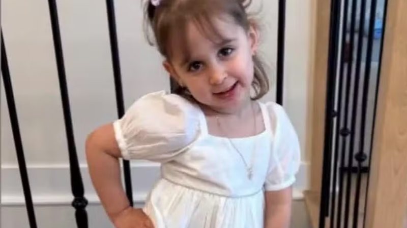 Menina de 3 anos morre após pula-pula inflável "decolar" durante tempestade