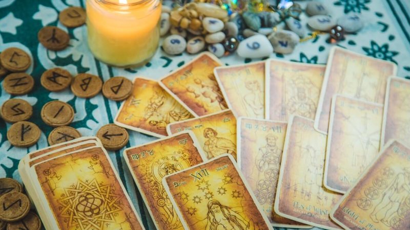 Tarot do dia: previsão para os 12 signos em 02/06/2026