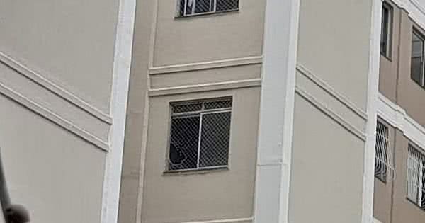 Menina de 5 anos cai do 5º andar de prédio em MG; padrasto é preso