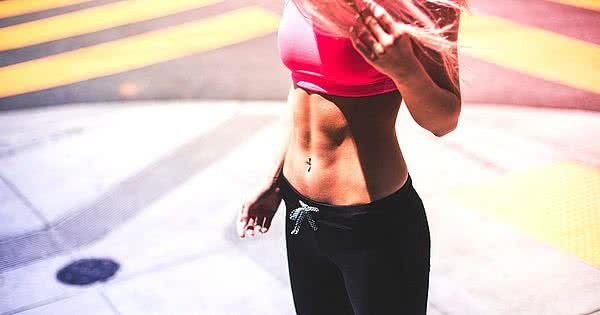 'Ab crack': tendência de magreza preocupa especialistas
