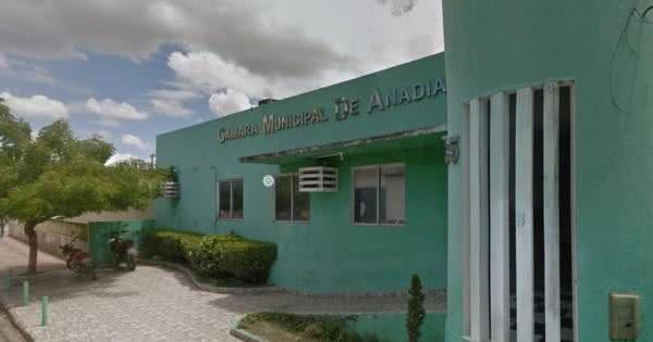 "Estou pagando por uma briga", diz eleita que pode perder vaga no ...