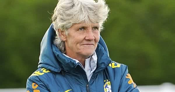 Pia não resiste à pior Copa da história e deixa comando da seleção feminina