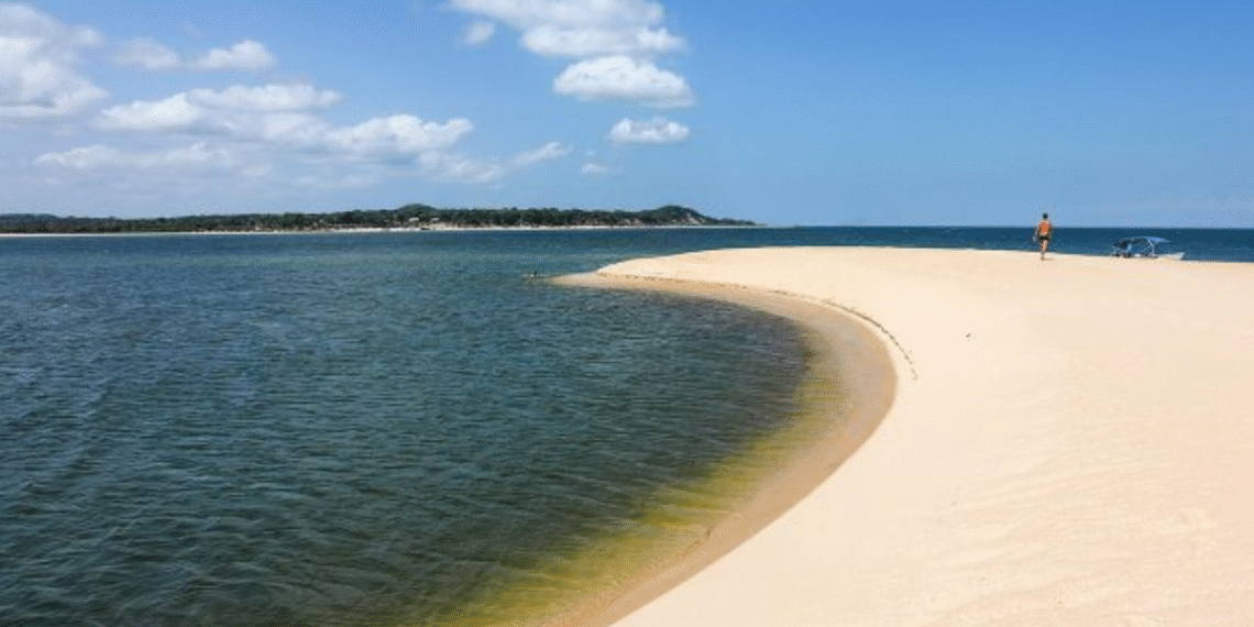 Praia secreta do Brasil fica no coração da Amazônia e é considerada a ...