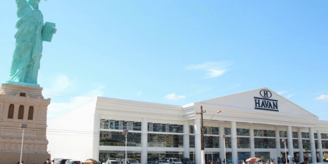 Havan inaugura loja gigantesca com 10 mil m² e chega a quase 200 ...